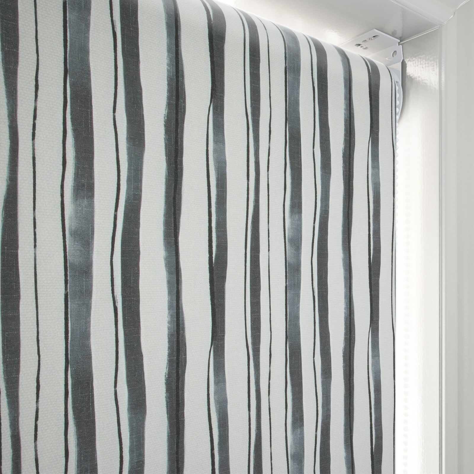 Jax Mono Roller Blind | Blinds Direct