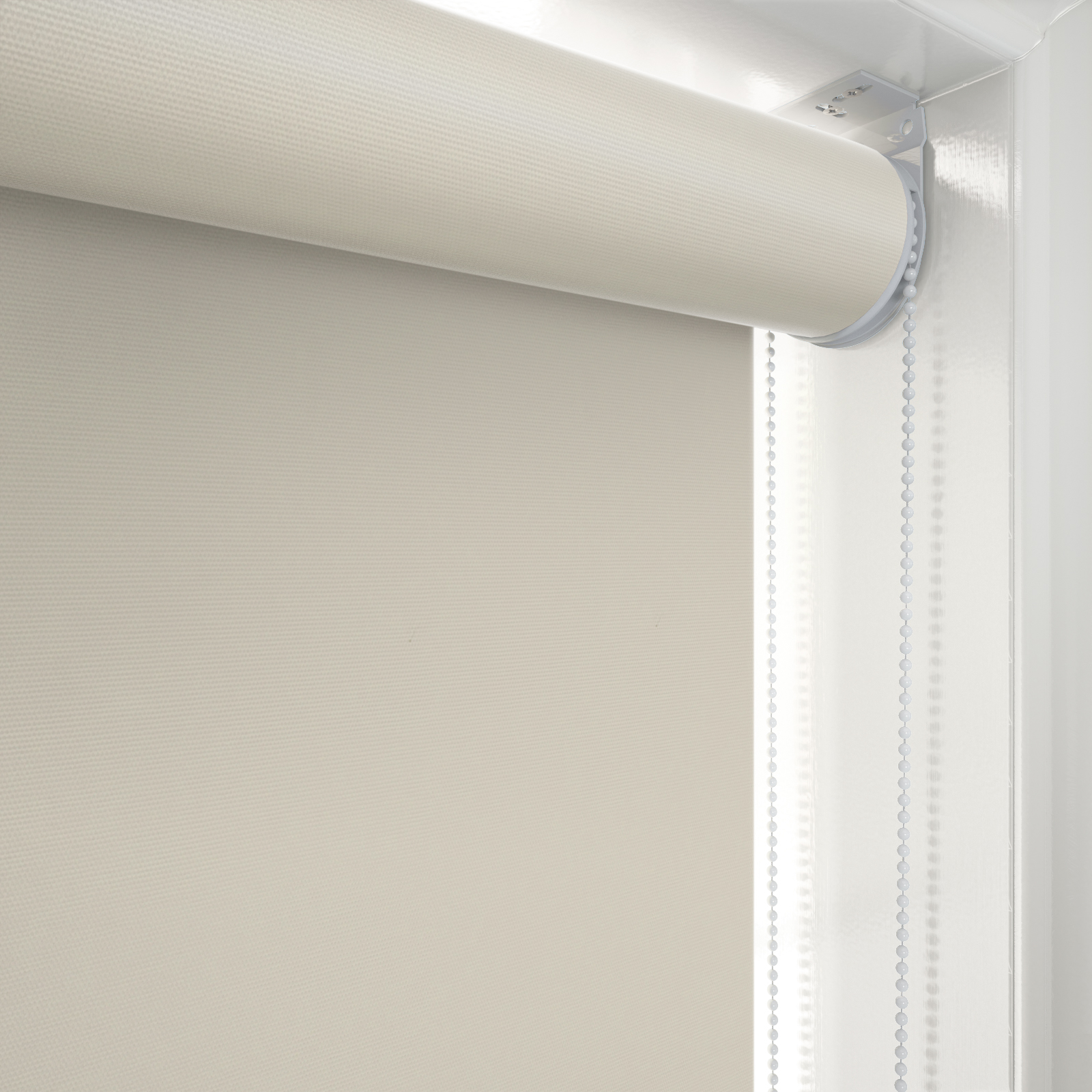 AquaLuxe Linen Roller Blind | Blinds Direct